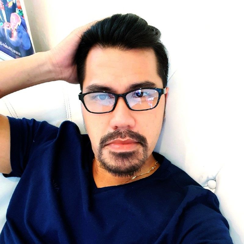 [Baz Anthony ] ถ้าเถียงแล้วมันถูกก็เถียงไปเถอะ แต่อย่าเถียงด้วยคำว่า “ทำไม” เพราะนั่นไม่ใช่การ ...