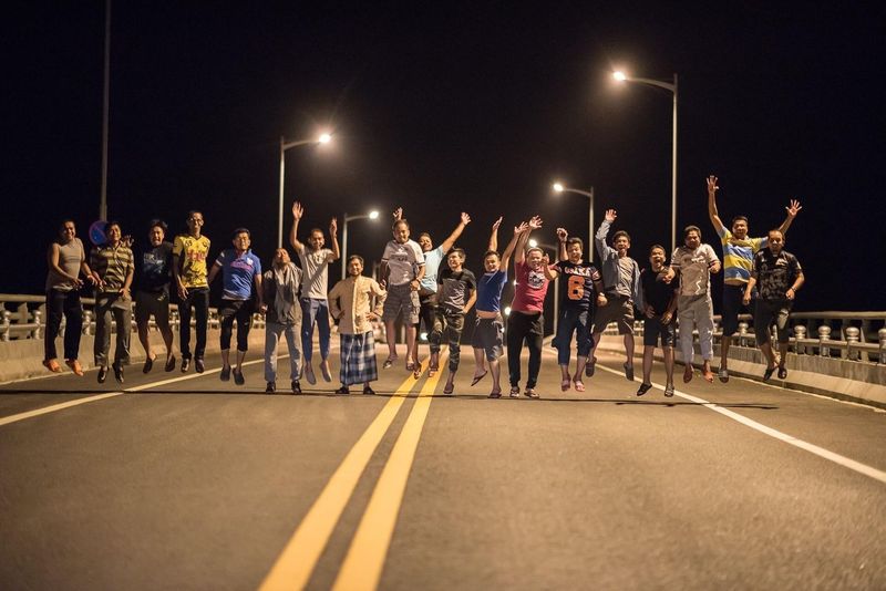 [Wee.. happy ️] เลี้ยงรุ่น ไม่เจอกันมาเกือบสิบปีตั้งแต่เรียนจบกันมา ได้ ...