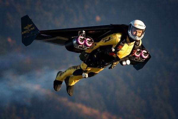 [คลังสุขภาพ] YVES ROSSY JETMAN คนเหินเวหาบ้าระห่ำ ตอนเด็กๆ ใครพยายามจะ ...