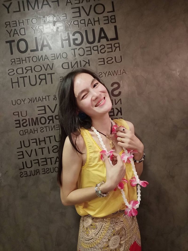 [Kamonpan Supanich] ยิ้มสู้ต่อไป เดินหน้าต่อไปคะ