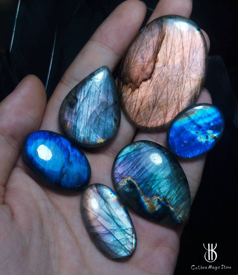 [Cathra magic stone] #เหลือบสีอะไรหายากที่สุด อย่างที่เรารู้กันว่าลาบรา ...