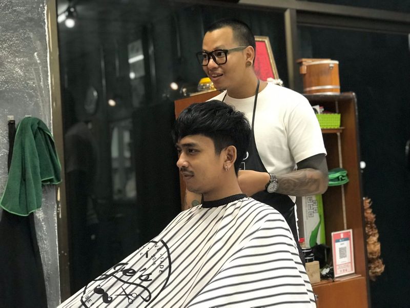 [Joe Barber] สวัสดีครับผม"โจ้ บาร์เบอร์" อยากเขียนบล็อคเกี่ยวกับช่างตัด ...