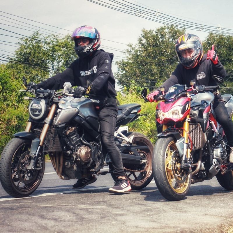 [Me Racing bigbike] ฟังเพลงกัน คนไหนโสด ยกมือขึ้นหน่อย