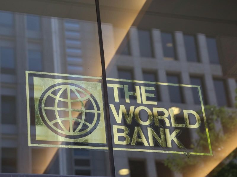 [World Maker] Focus : ประเด็นน่าสนใจวันนี้ 1. World Bank คาดการณ์ ...
