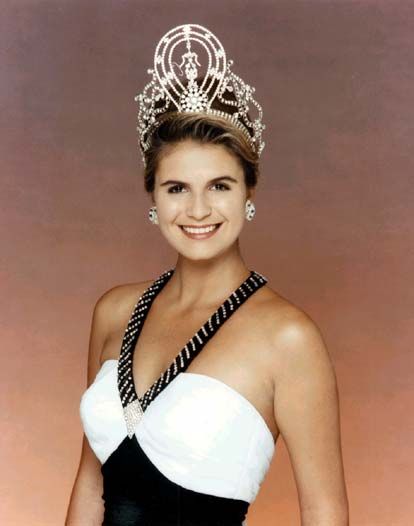 [Beauty Pageant👑] Thailand🇹🇭 กับการเป็น Host ครั้งแรกในปี 1992 ซึ่งในปี ...