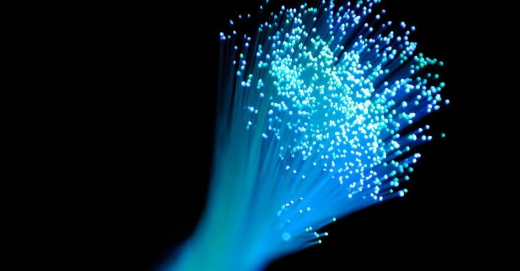 [Antfield] เตรียมพบกับอินเตอร์เนตไฟเบอร์ความเร็วแสง!! ⚡😉 เมื่อนักวิจัย ...