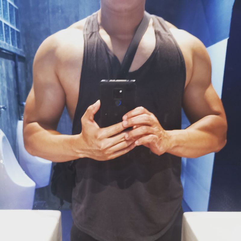 [Tarawut M.] มีน้องๆชอบมาถาม เราเล่นมากี่ปี เราก็ตอบเล่นจริงจังยังไม่ถึงปี แต่เริ่มเล่น7-8 ปี ...