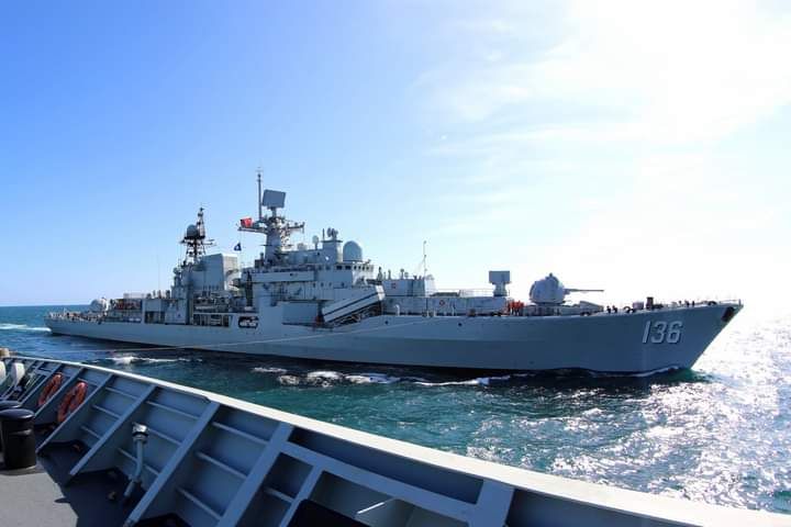 [กัปตัน นีโร่] China Navy type 956E destroyer 136 Hangzhou ภาพล่าสุดของ ...