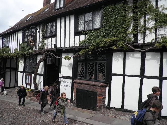 [Timeless History (ประวัติศาสตร์ไร้กาลเวลา)] “Mermaid Inn” โรงแรมสมัย ...