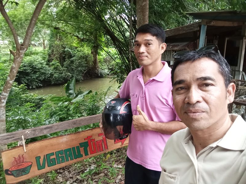 [suchat@2531] อากาศยามบ่ายมาจิบโกบี้ริมคลองกันดีกว่า