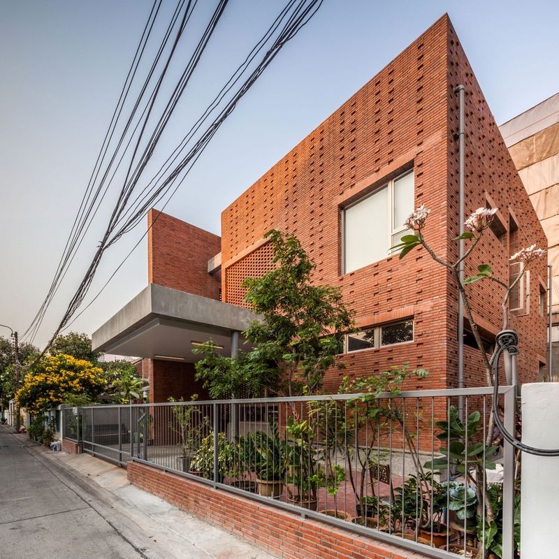 [THIPTIPTIP ] Ngamwongwan House / Junsekino Architect and Design ใครว่า ...