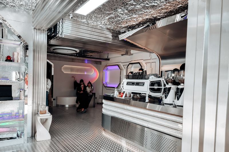 [ตุ้ยนุ้ย Podgy] MARS.cnx คูเมืองเชียงใหม่ MARS.cnx เป็นคาเฟ่ตกแต่งร้าน ...