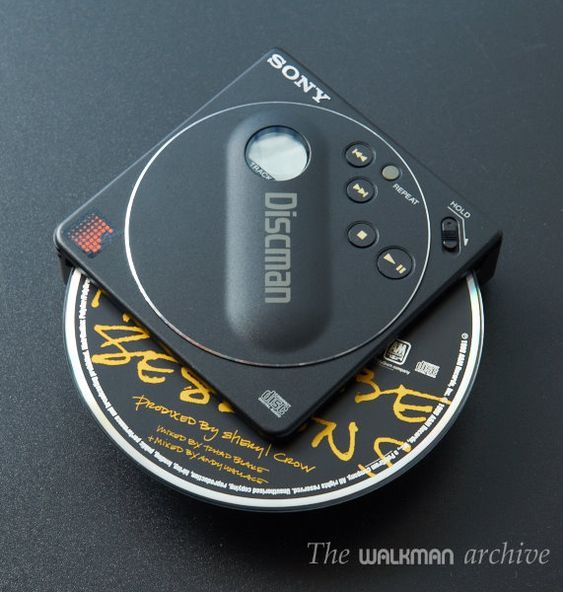 [The Time Machine 1976] Discman เป็นชื่อแบรนด์ของผลิตภัณฑ์จาก Sony ...