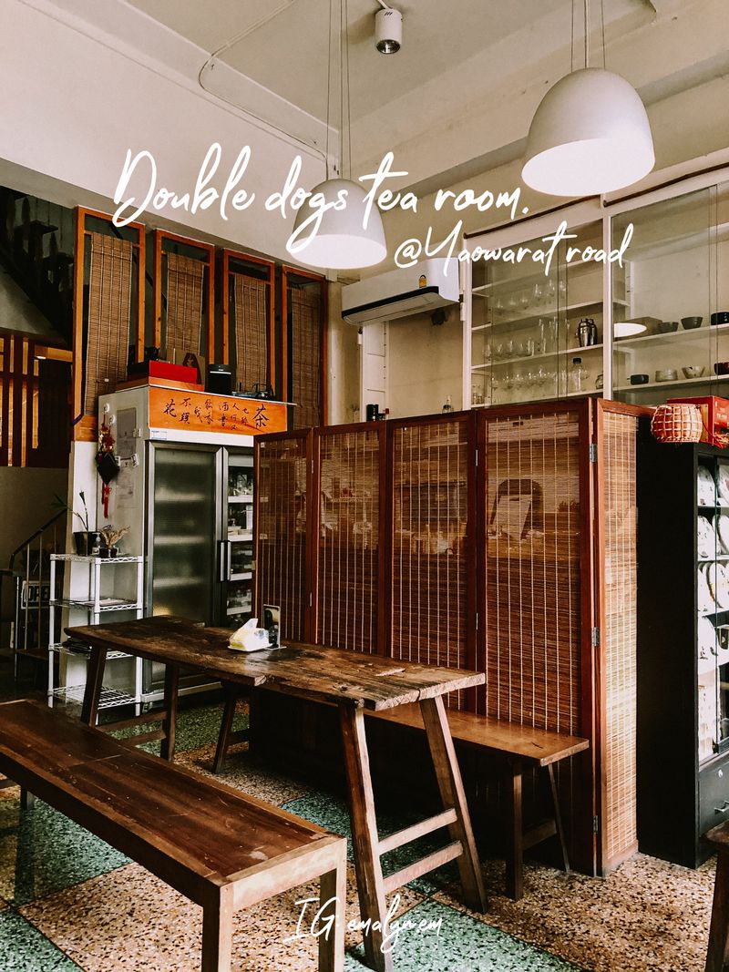[Are you hungry?] Double dogs tea room. @ถนนเยาวราช วันนี้เอ็มพามา ...