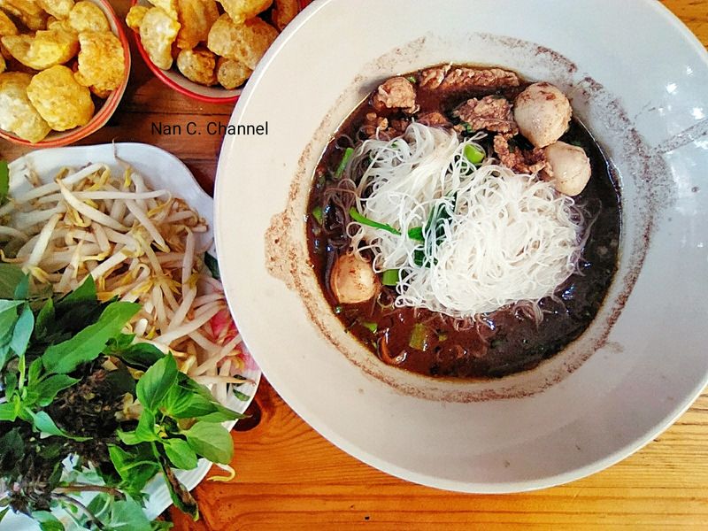 [Nan C. Channel] ก๋วยเตี๋ยวเรือยุดยามาแล้วจ้าาาา 😋 วันนี้มีโอกาสได้มา ...