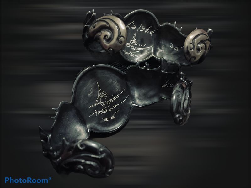 [Sumart Wanapisit] กำไลพระราหู เนื้อเงินรมดำ (ขัดแสง) ปี ๒๕๖๔ พิมพ์ใหญ่ และ พิมพ์เล็ก จำนวนสร้าง ...