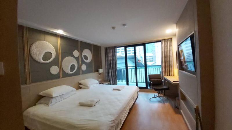 [Taew Patchaa] I am in hospitel. ไม่คาดคิดว่าจะได้รับประสบการณ์ อินเทรนกับคนอื่นเค้า 555 แต้ว ...