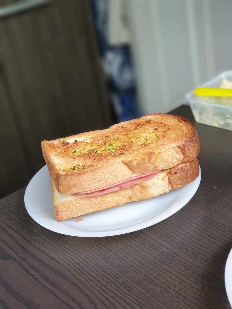 [ReborN2019 ] 31052021...Monday Morning Toast 🥪😋 #ReborN