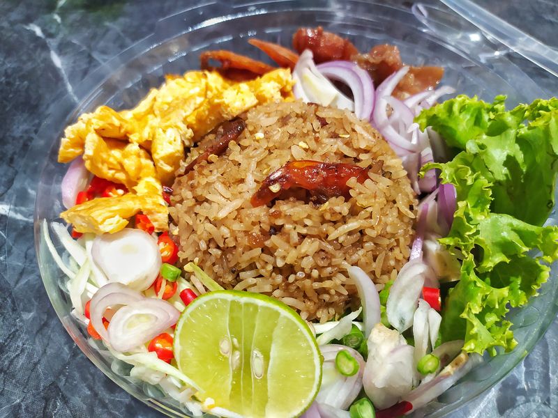 [Nan C. Channel] มื้อเที่ยงวันนี้กับ #ข้าวคลุกกะปิ ดีต่อใจ 😊 #ชีวิตต้อง ...