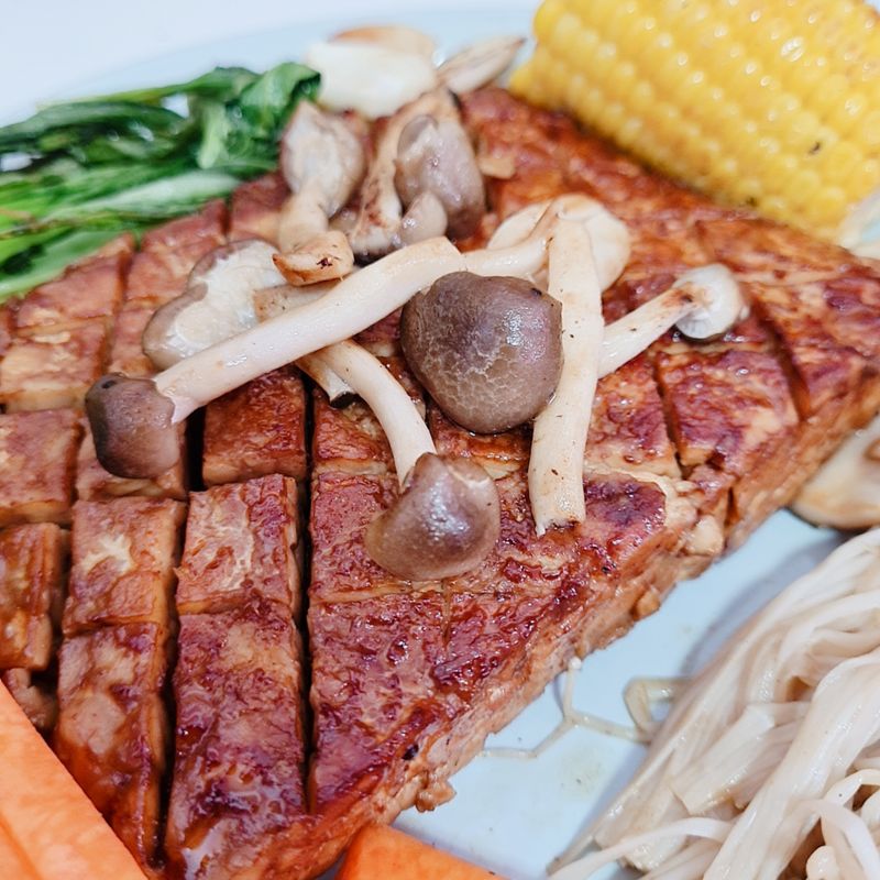 [Plant Delights - ความสุขของคนกินพืช] ชวนกิน Tenderloin Tempeh Steak ...