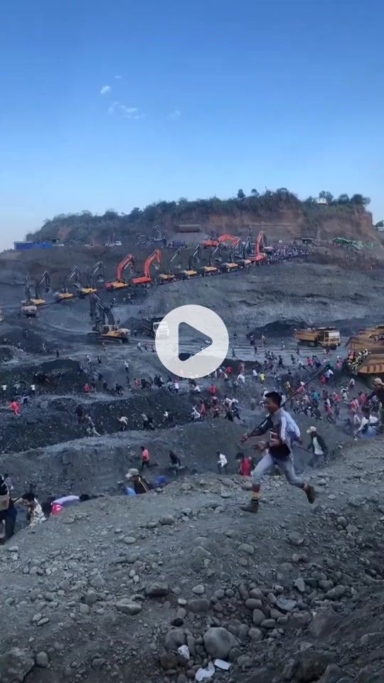 [Look Myanmar] ว่ากันว่านี่เป็นคลิปที่เจ้าของเหมืองเปิดให้คนที่สนใจอยากขุดอัญมณีในเหมืองเขาฟรีใน ...