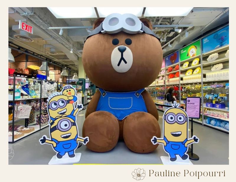 [Pauline Potpourri] : LINE Friends Flagship Store at Times Square, New ...