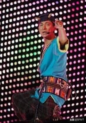 [Paul ANG] ปี ๒๐๐๖ ตอนนั้นมีแฟนคลับคนหนึ่งที่อยู่เมือง ฮู เหอ เฮ่า เค่อ ...