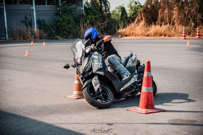 [Boy RC Club] พรุ่งนี้วันอาทิตย์ที่ 12 ธค 2021 เรามีนัดฝึกขับขี่ปลอดภัย ...