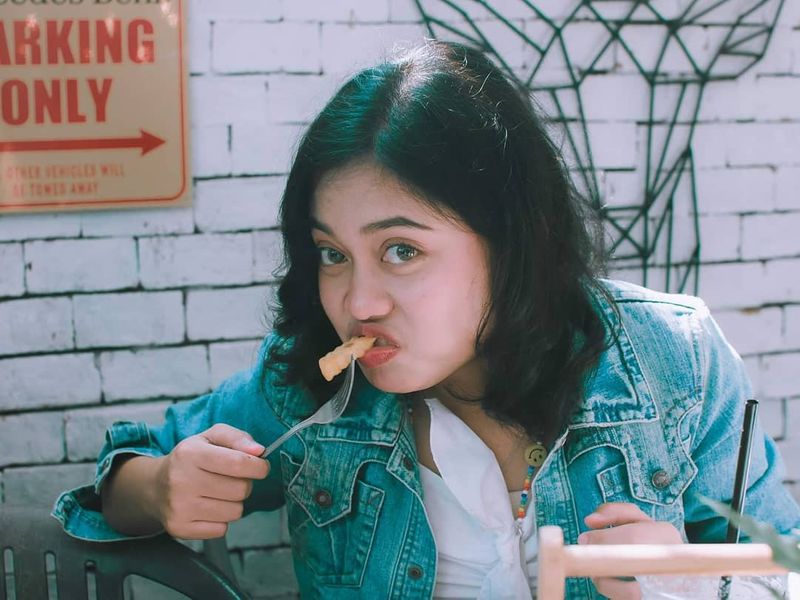 [Moona K] 🥰🥰🥰ทักทายเหล่าวัยรุ่นในวันหยุดกันด้วยคาเฟ่เก๋ ๆ ที่ DX Playground Cafe & Bisto ตั้ง ...