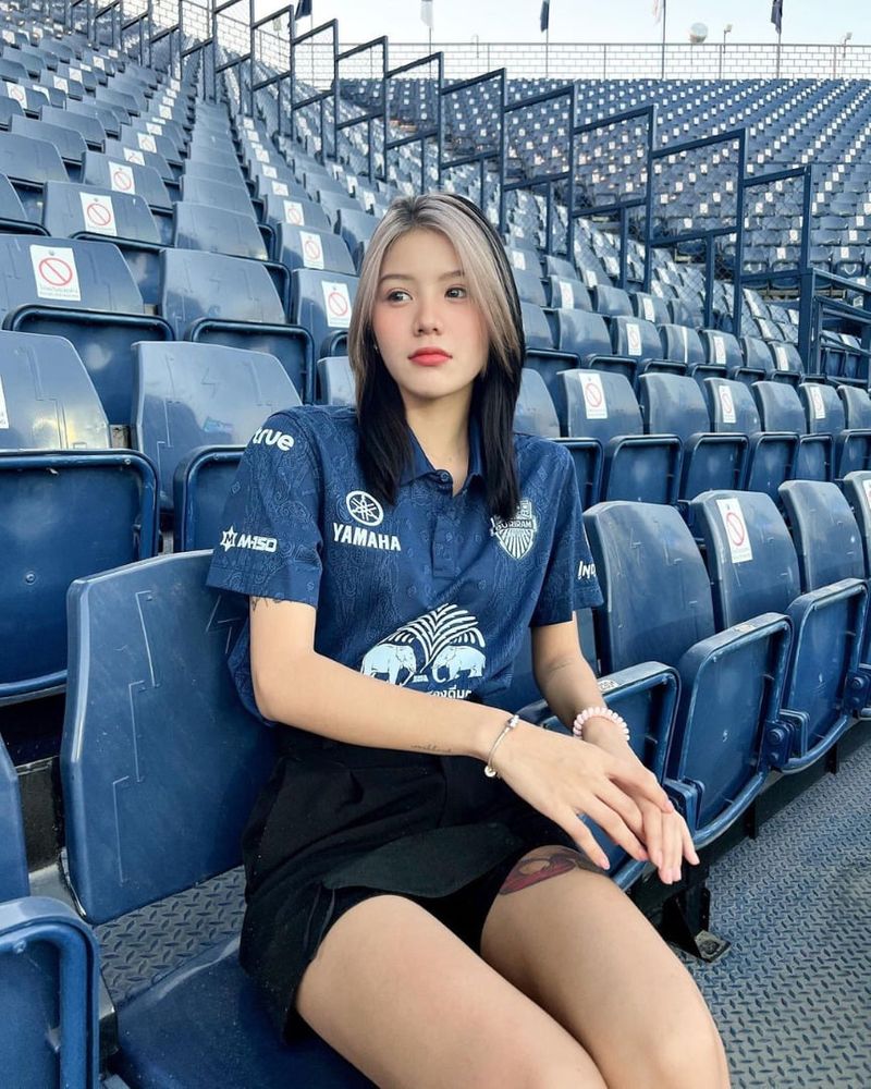 [สมาคมผู้สื่อข่าวกีฬาออนไลน์-OSMA] เปิดภาพความน่ารักของ"น้องใบเฟิร์น ...