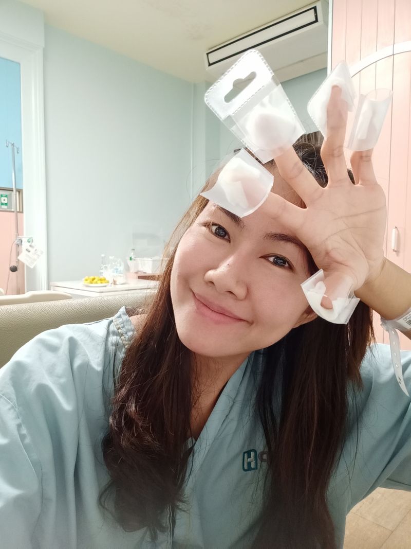 [Salinee.sae] วันนี้ฤกษ์งามยามดีมารีวิวการแอดมิดในรอบ 10 ปี ของสาลินี เริ่มจากวันดีคืนดีวันหนึ่ง ...