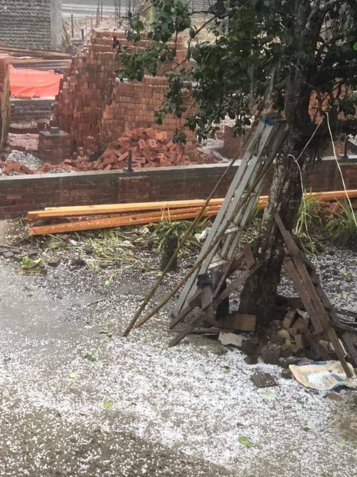 [Look Myanmar] มีรายงานว่ามีลูกเห็บตกในเขต Bhamaw และ Myitkyina ในรัฐคะฉิ่นช่วงวันที่ 1 กพ. ที่ ...