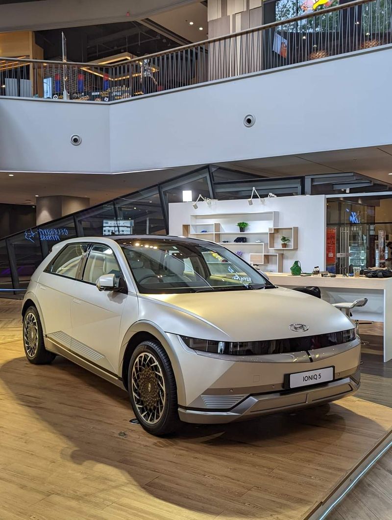 [VR7_Around the world ] +++ พาชมคันจริง HYUNDAI ไฟฟ้า 100% ดีไซน์ล้ำมา ...