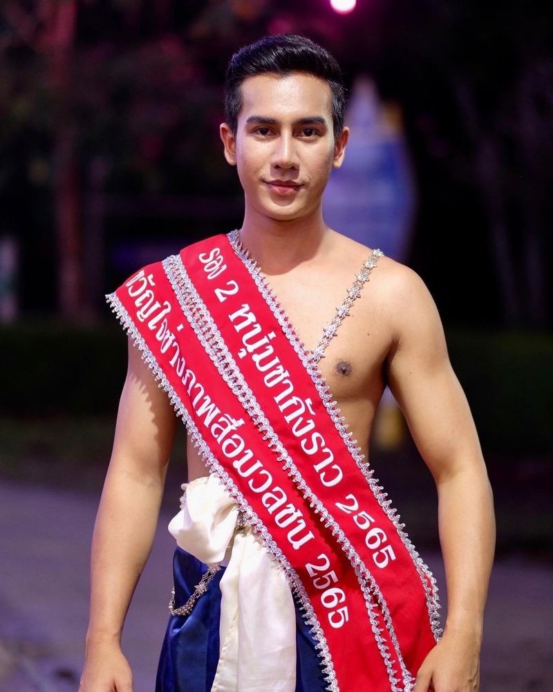 [MOJO THAI NEWS] ⭐️ 1 เวที 2 รางวัลไปเลยครับ .. เต๋า จักรภัทร ขัวญใจช่างภาพสือมวลชน หนุ่มชากัง ...