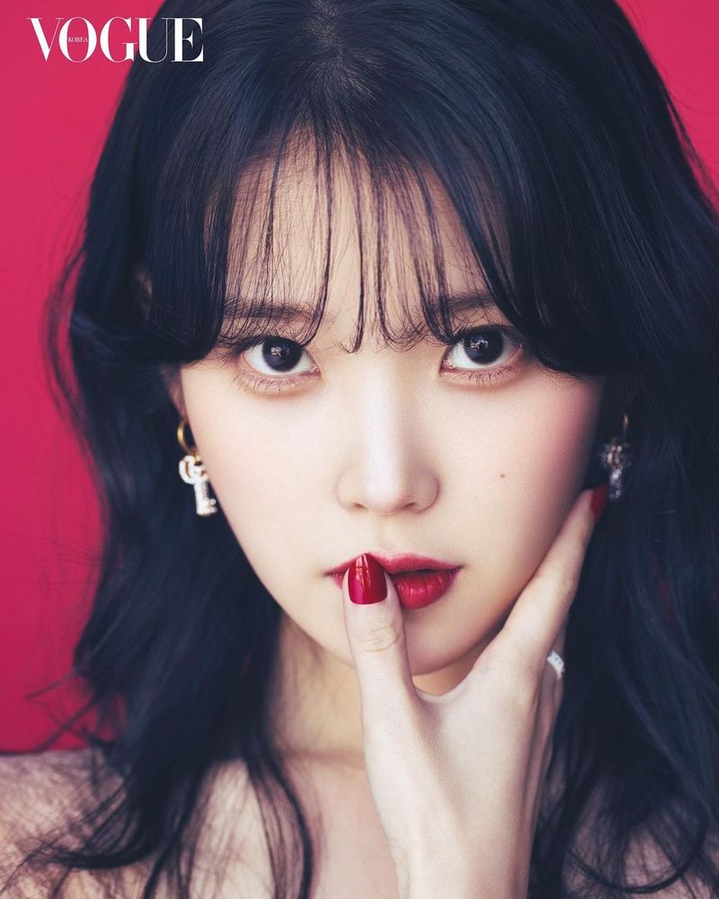 [🇰🇷𝒮𝒶𝓇𝒶𝓃𝑔-𝒦🇰🇷] IU X Vogue Korea