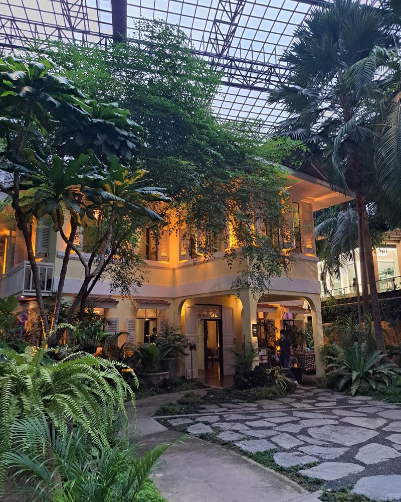 [Travel Review] รีวิว ร้าน wanna yook ร้านจะตั้งอยู่ใน โรงแรม 515 ...