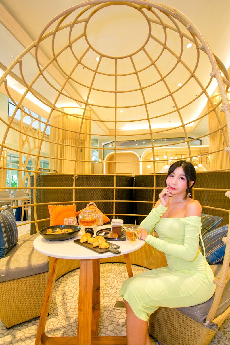 [CRAZY HEEJIN 💕] 👧🏻💖 “𝗔𝗳𝘁𝗲𝗿𝗻𝗼𝗼𝗻 𝗧𝗲𝗮” อีกหนึ่งโมเมนต์ดีๆ 💕🌿 ระหว่างที่ได้เข้าพักผ่อนที่โรงแรม ...