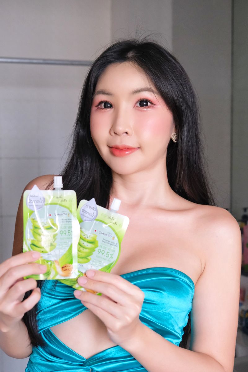 [CRAZY HEEJIN 💕] 👧🏻💖 𝗦𝗺𝗼𝗼𝘁𝗼 𝗔𝗹𝗼𝗲-𝗘 𝗦𝗻𝗮𝗶𝗹 𝗕𝗿𝗶𝗴𝗵𝘁 𝗚𝗲𝗹 #สกินแคร์ ซอง 7-11 ในตำนาน 🌾 ที่มีคนรีวิว ...