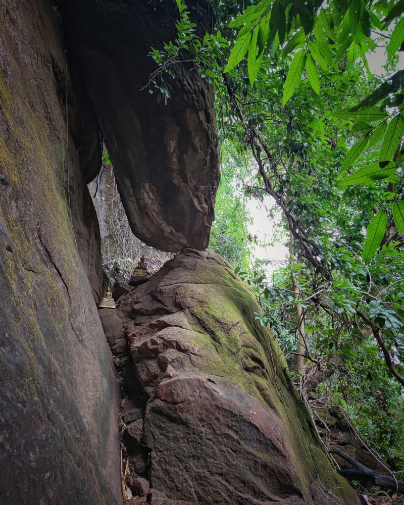 [Triple Three] ถ้ำนาคา