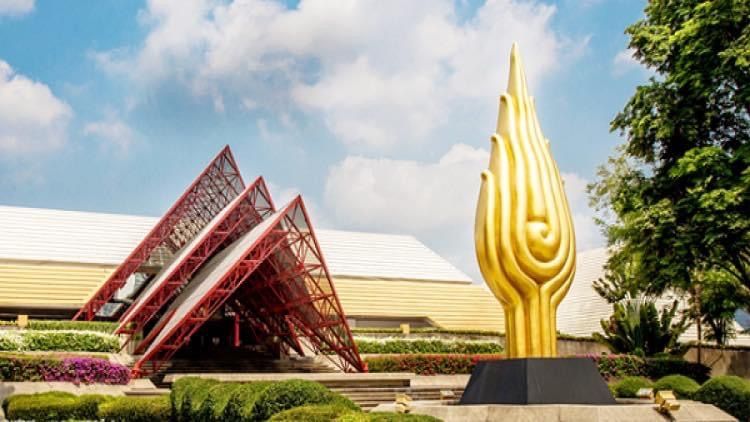 [คุณากร คำมุข] ศูนย์การประชุมแห่งชาติสิริกิติ์ (อังกฤษ: Queen Sirikit ...