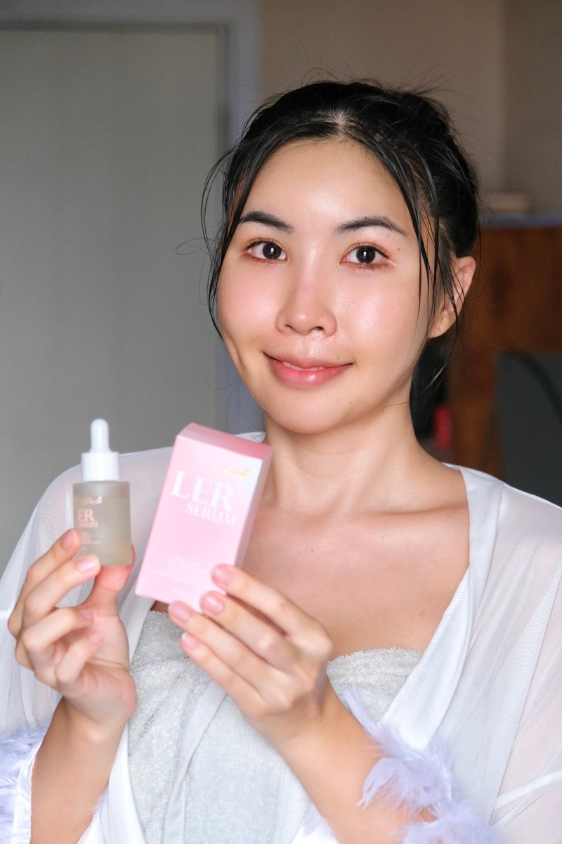 [CRAZY HEEJIN 💕] 👧🏻💖 𝗟𝗘𝗥 𝗦𝗲𝗿𝘂𝗺 คือ #สกินแคร์ ตัวใหม่ โดยพี่เอ ศุภชัย #เซรั่ม ขวดนี้ 💕 จะมา ...