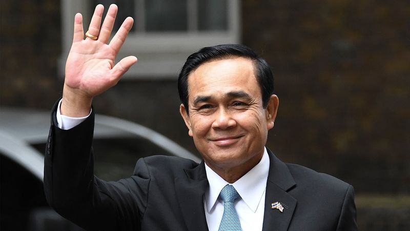 [The Phibun] ศาลรัฐธรรมนูญ มีมติ 5 ต่อ 4 "รับคำร้อง" ส.ส.ฝ่ายค้าน 172 คน เข้าชื่อขอให้ตีความ ...