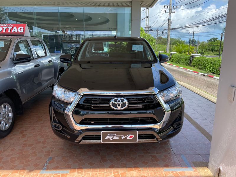 [Toyota By Pathompong Family ] Toyota Revo Smart cab Z-Edition 2.4Entry ...