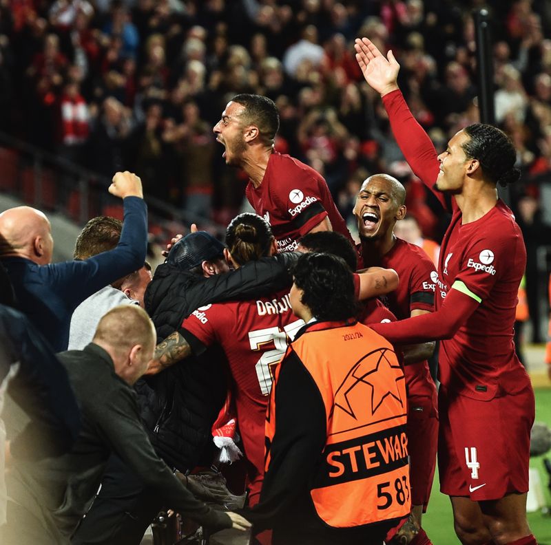 [Mcca LFC] 15 วันจากการที่เราจะไม่ได้ดู ลิเวอร์พูล เตะ ! ทนเอาหน่อย เดือนหน้า เตรียมอดหลับอดนอน ...