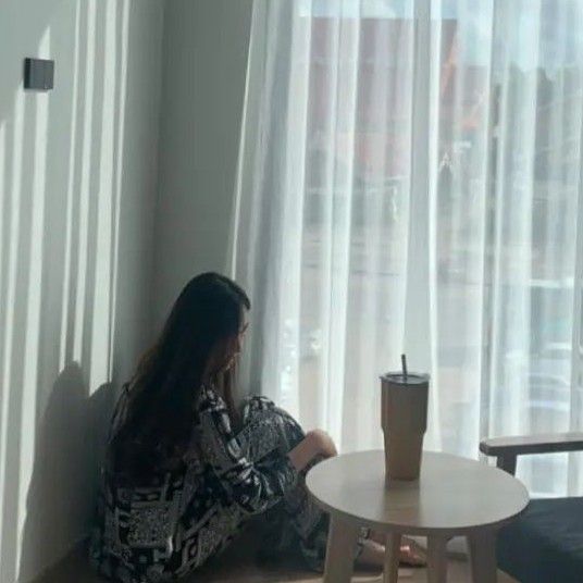 [Salinee.sae] เคยค่ะ รู้สึกแย่รู้สึกเป็นคนไม่เก่ง คิดอยู่นานก็มาคิดว่ารู้สึกไปแล้วมันได้อะไร การ ...