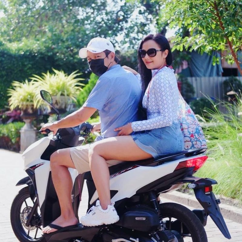 [กำลังใจ] วันหยุดของคนเราอาจจะไม่จำเป็นต้องเหมือนกันเช่นวันอาทิตย์บริหารจัดการชีวิตตัวเองให้ ...