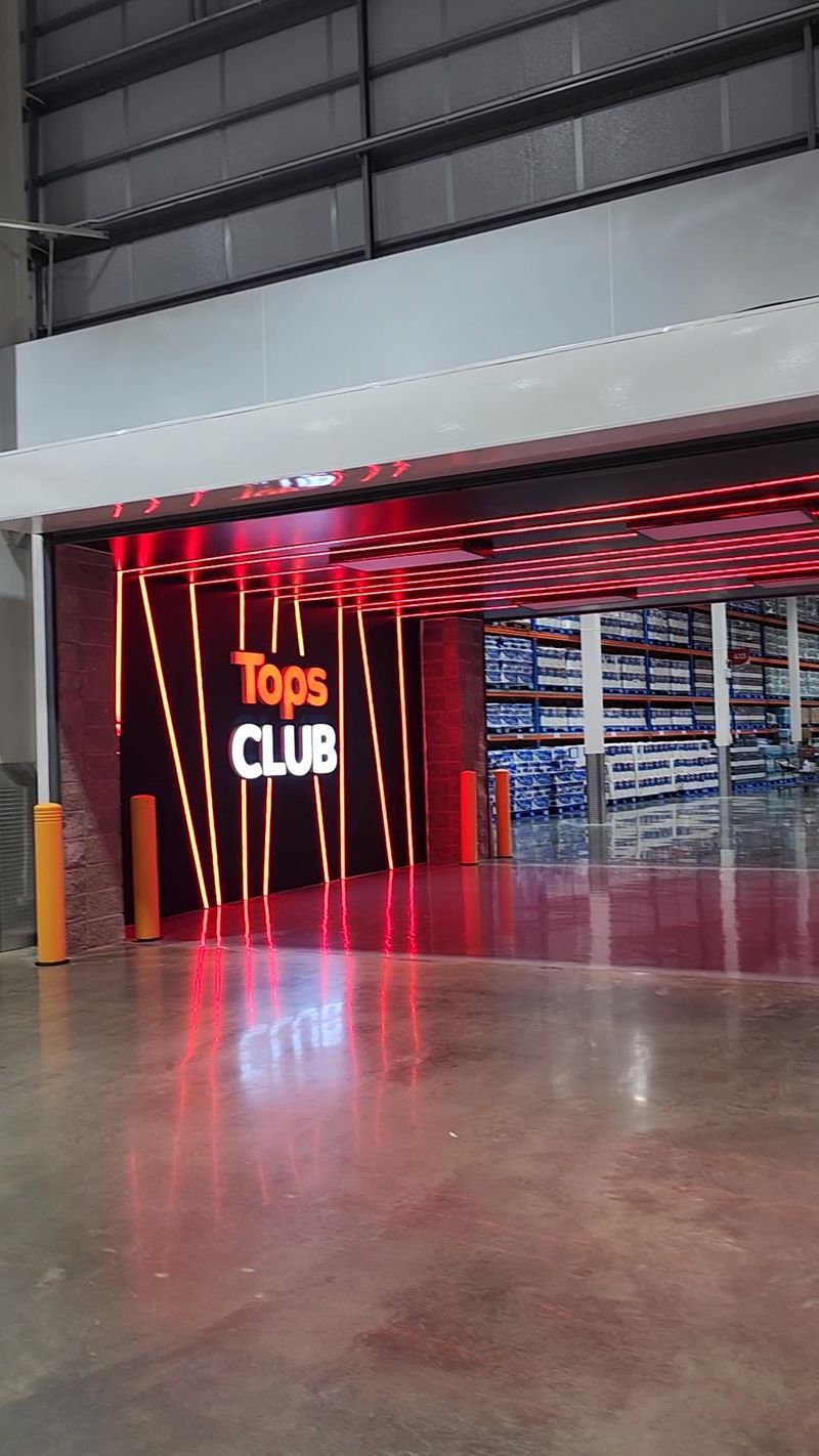 [Little My Story] ขอพักการอ่าน แวะมา Tops Club กันบ้างนะคะ คนเรามักชอบ ...