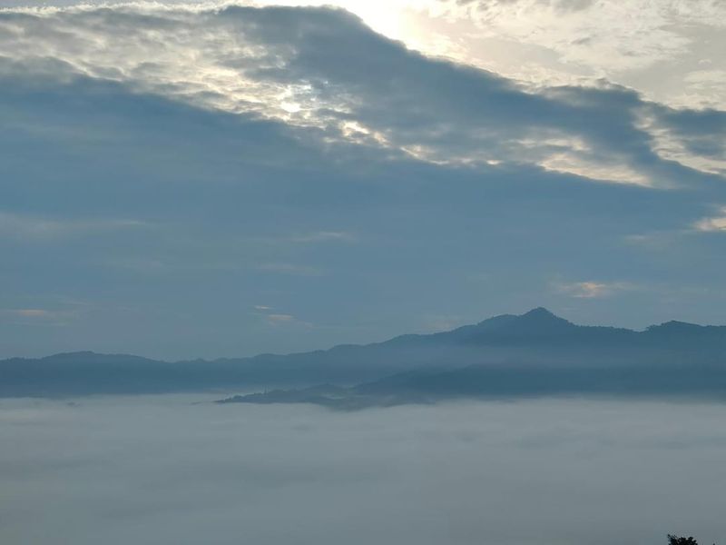 [Narit] ร้อน ฝน หนาว ร้อน มารอนเผาไหม้ให้ชีวิต อย่ายึดติดคือความจริง ...