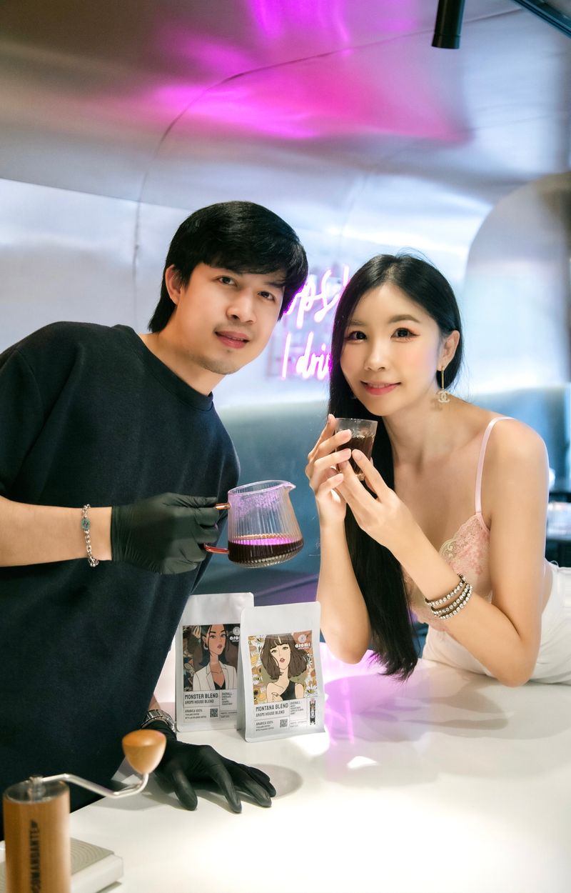 [CRAZY HEEJIN 💕] 🫣💕 #บาริสต้าน่ารัก ขอใช้กับที่ร้าน “ 𝗗𝗼𝘁 𝗕𝗼𝘅 𝗘𝗸𝗸𝗮𝗺𝗮𝗶 ” 👉🏻 นอกจากความจอยในช่วง ...