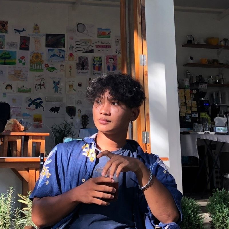 [Phattharapon Thongnarin] ในความคิดเรา คือถ้ามองด้านวิวัฒนาการนะ ไดโนเสาร์ถือว่าเป็นสัตว์ ...